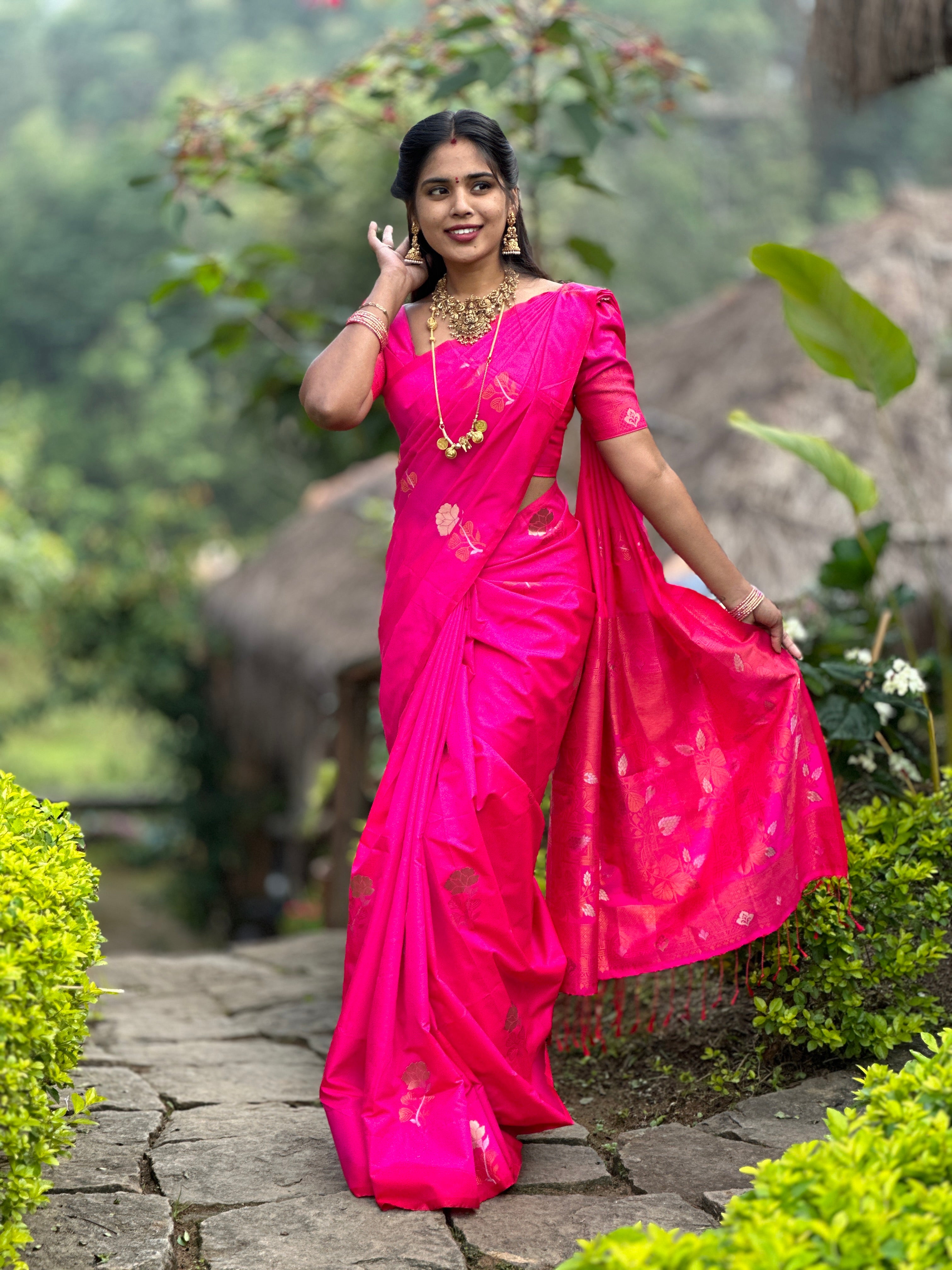 Premium borderless, soft silk Saree – Nanthu Sai Boutique